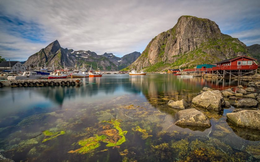 Hamnøy Small Fishing Village In Moskenes Municipality In Nordland ...
